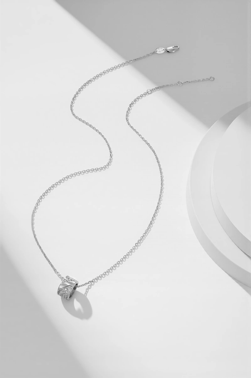 Exact replica Chaumet Necklaces