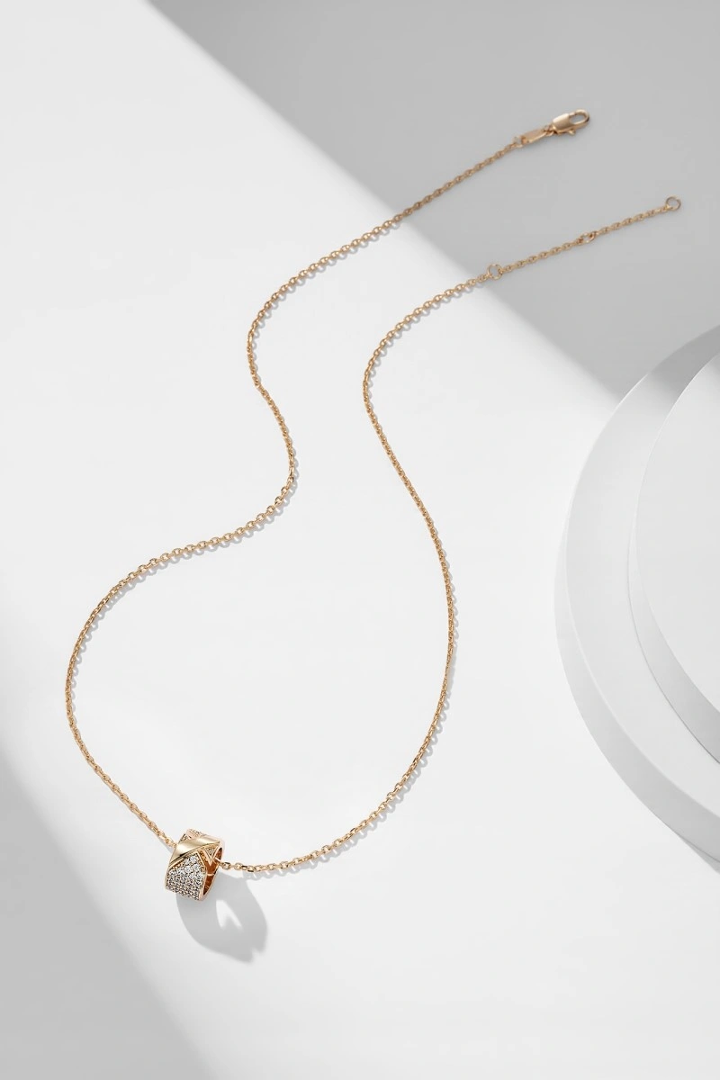 Mirror quality Chaumet Necklaces