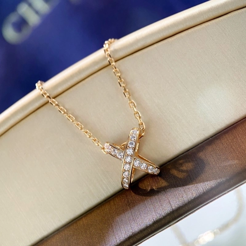 High accuracy Chaumet Necklaces