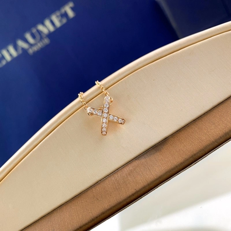High accuracy Chaumet Necklaces