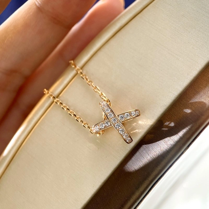 High accuracy Chaumet Necklaces