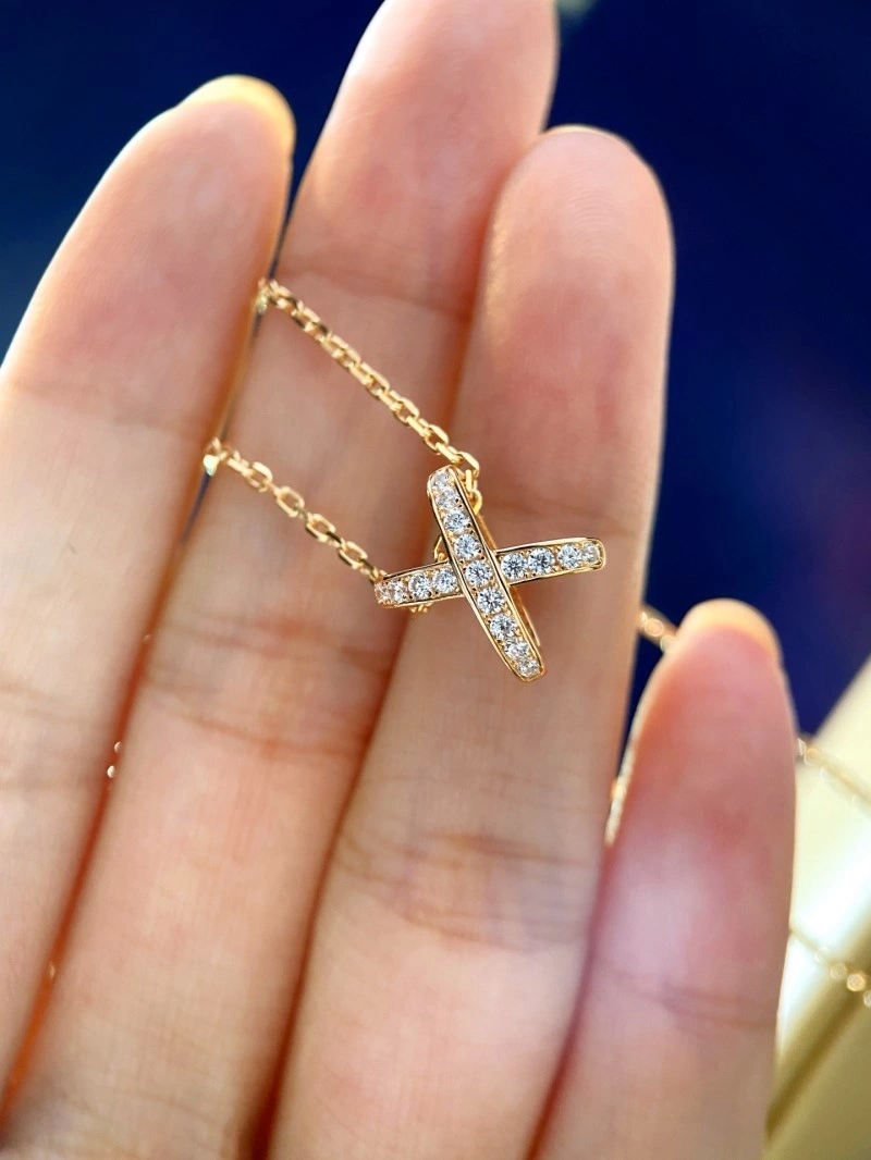 High accuracy Chaumet Necklaces