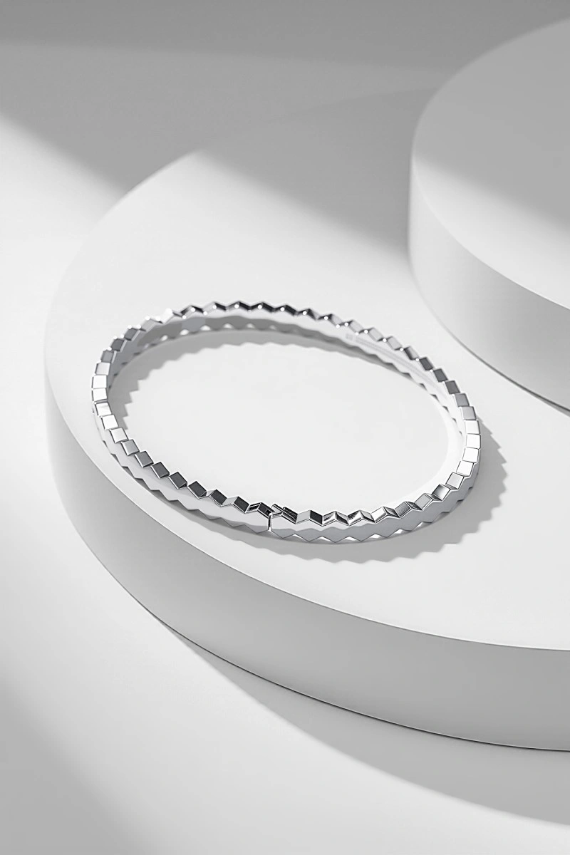 Factory-made Chaumet Necklaces