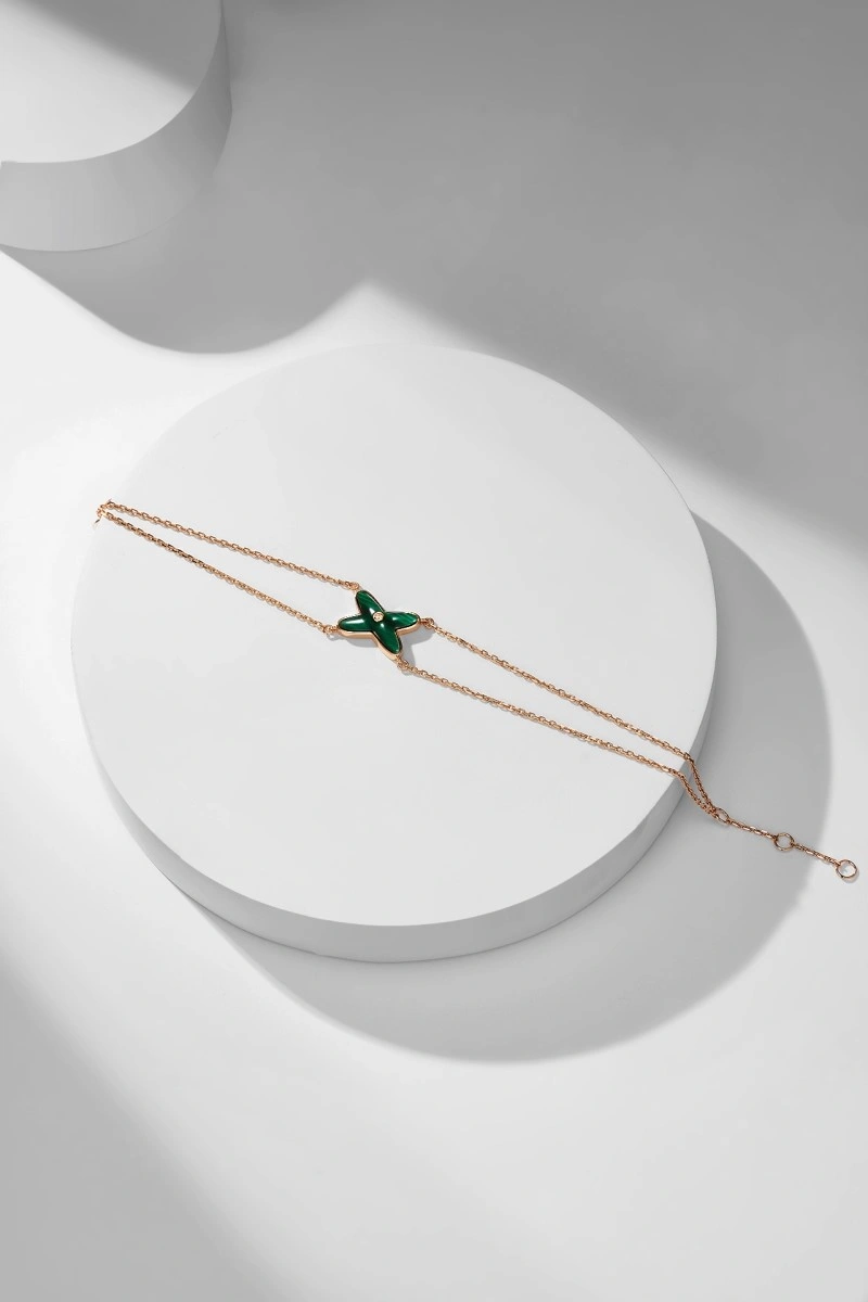 Factory-made Chaumet Necklaces