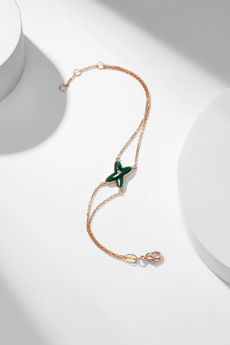 Factory-made Chaumet Necklaces