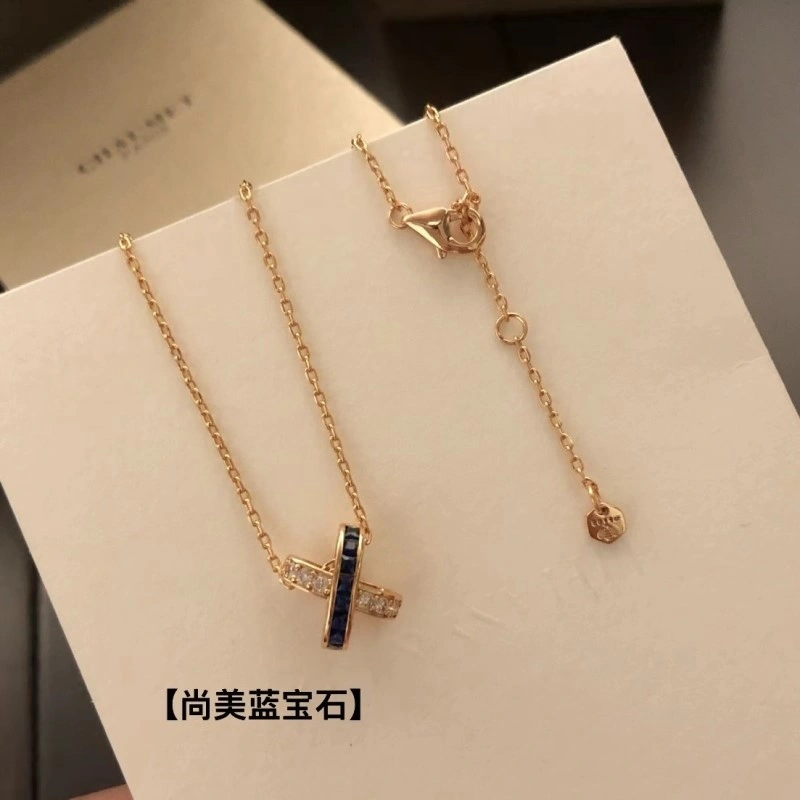 Accurate model Chaumet Necklaces