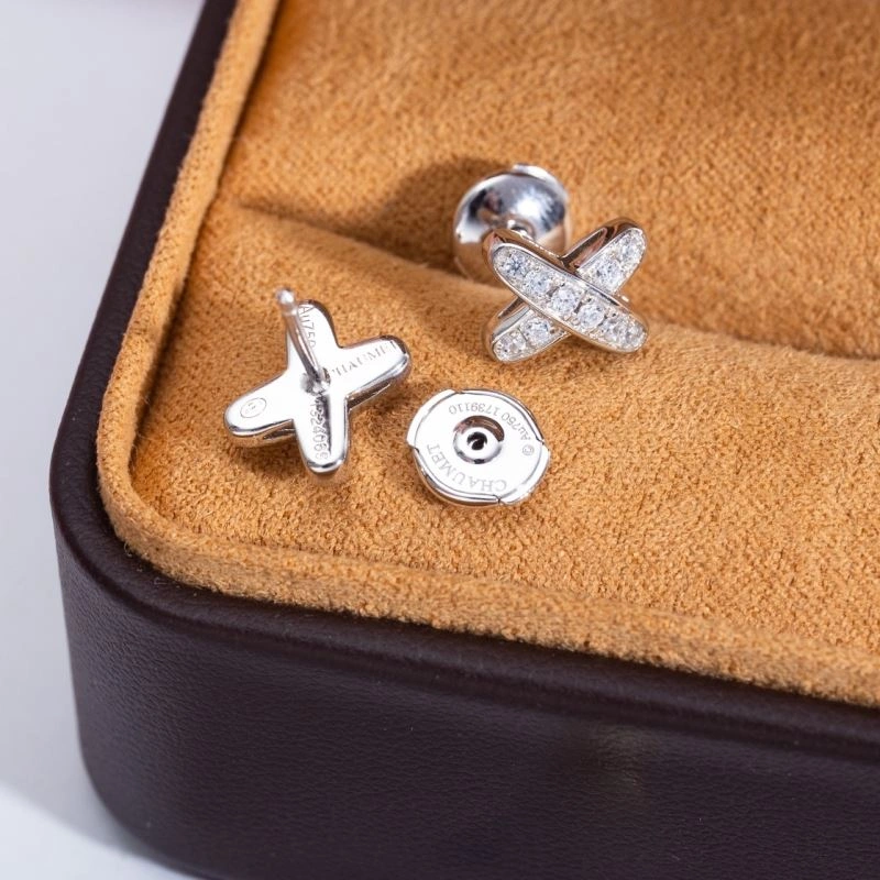 Economical Chaumet Rings