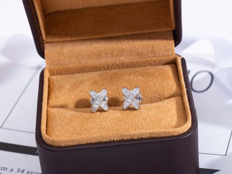 Economical Chaumet Rings