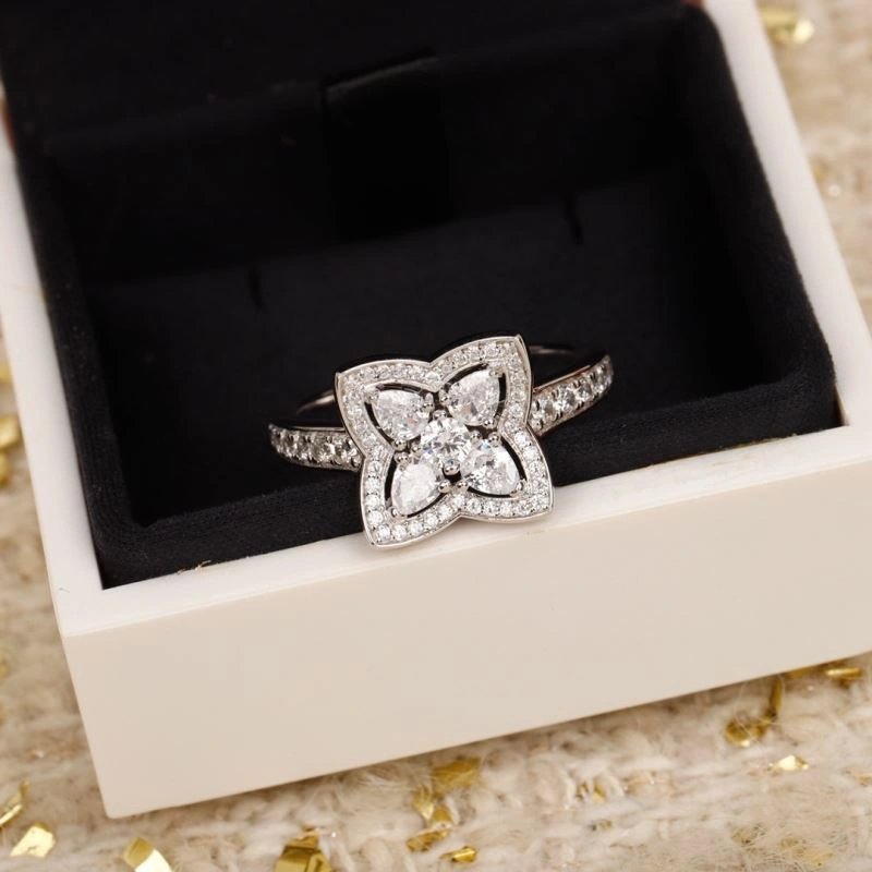 Top mirror Chaumet Rings