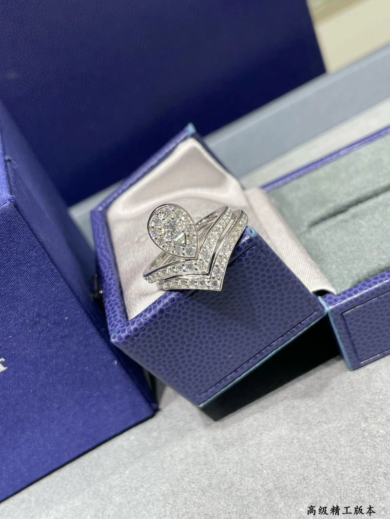 Top mirror Chaumet Rings