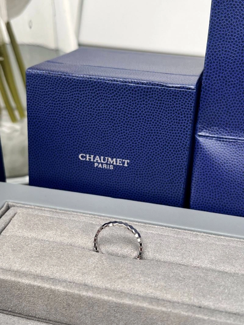 Indistinguishable Chaumet Rings