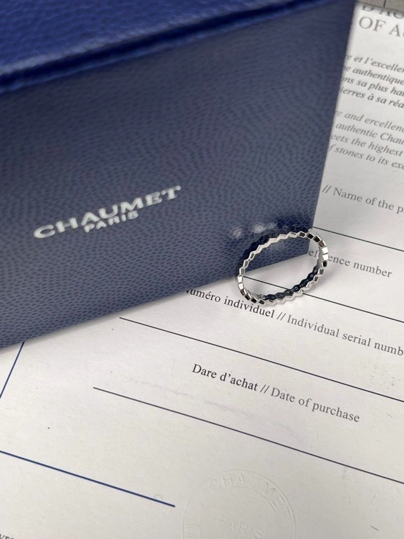 Indistinguishable Chaumet Rings