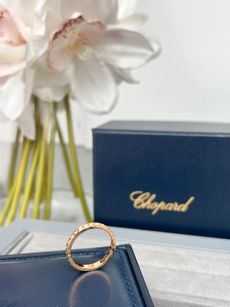Discounted Chaumet Rings