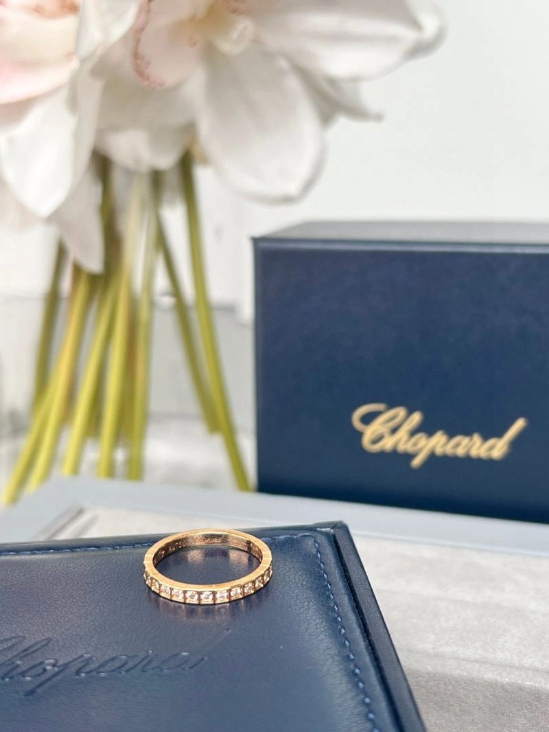 Discounted Chaumet Rings