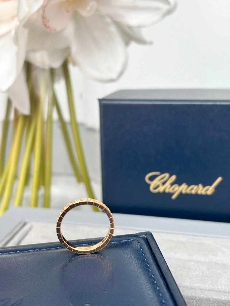 Discounted Chaumet Rings