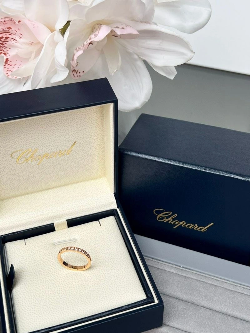 Discounted Chaumet Rings