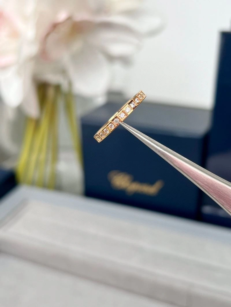 Discounted Chaumet Rings