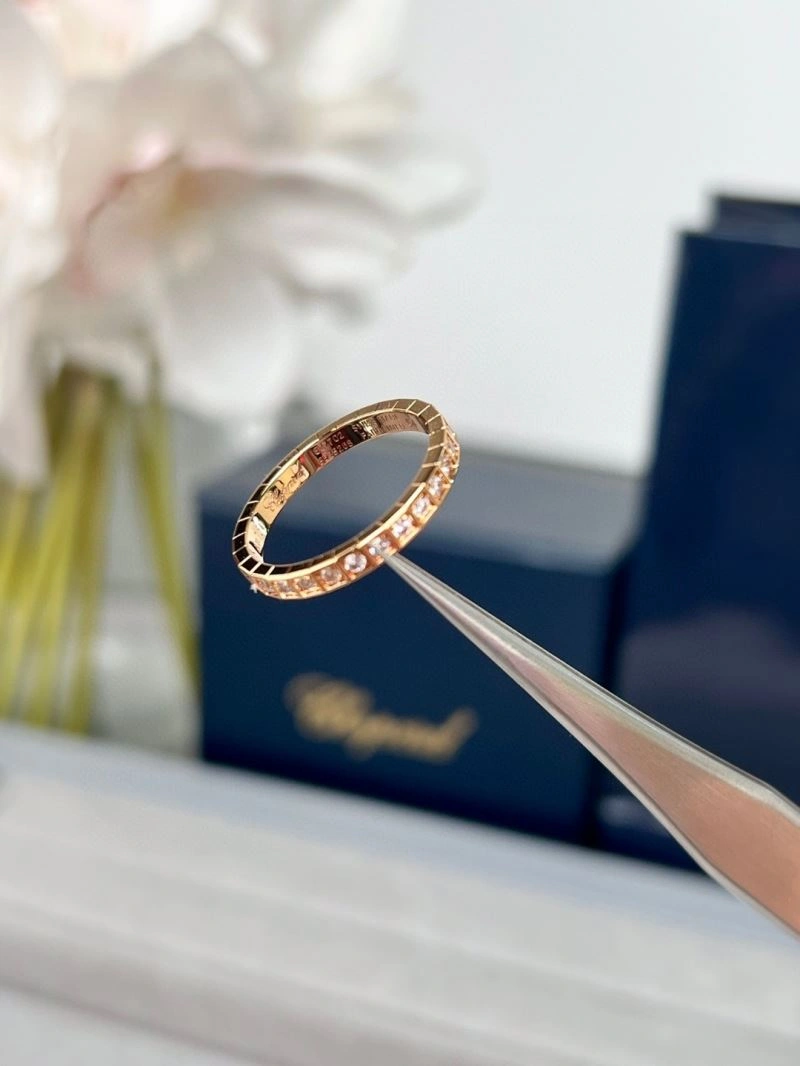 Discounted Chaumet Rings