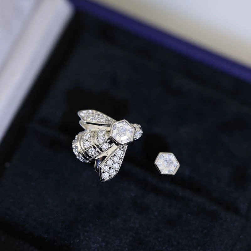 Exact replica Chaumet Rings