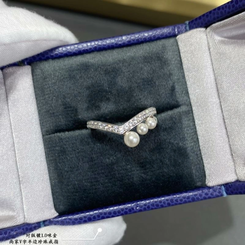 Official Chaumet Rings