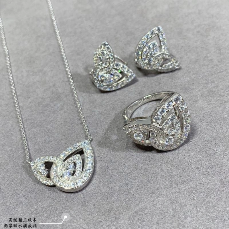 Top mirror Chaumet Rings