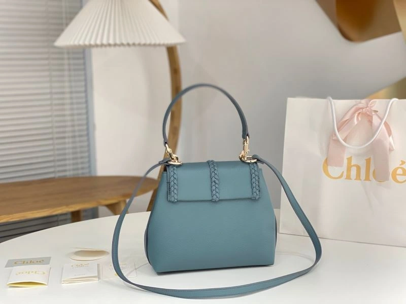 Accurate model Chloe Penelope Bags