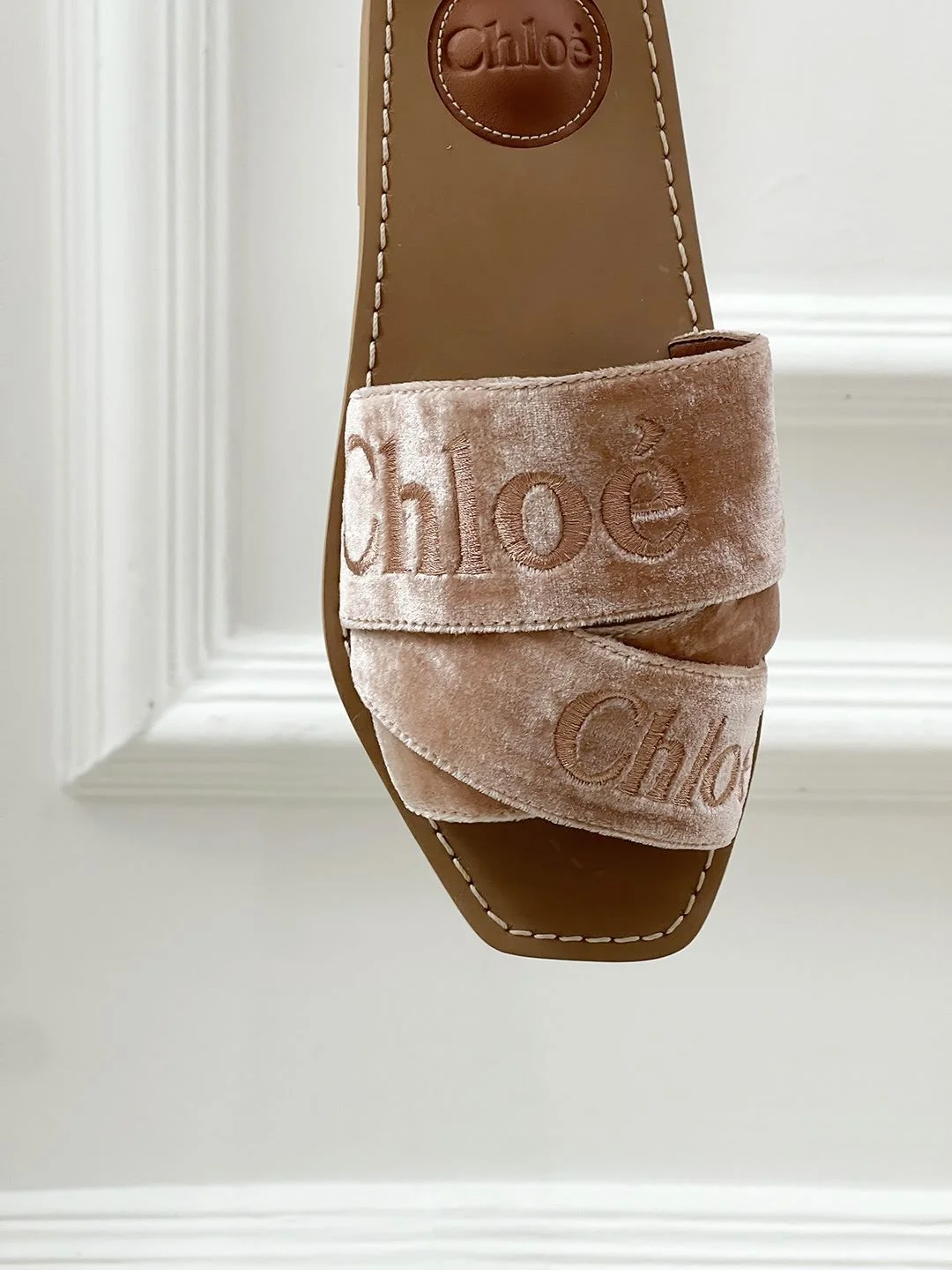 Low-cost Chloe Sandals