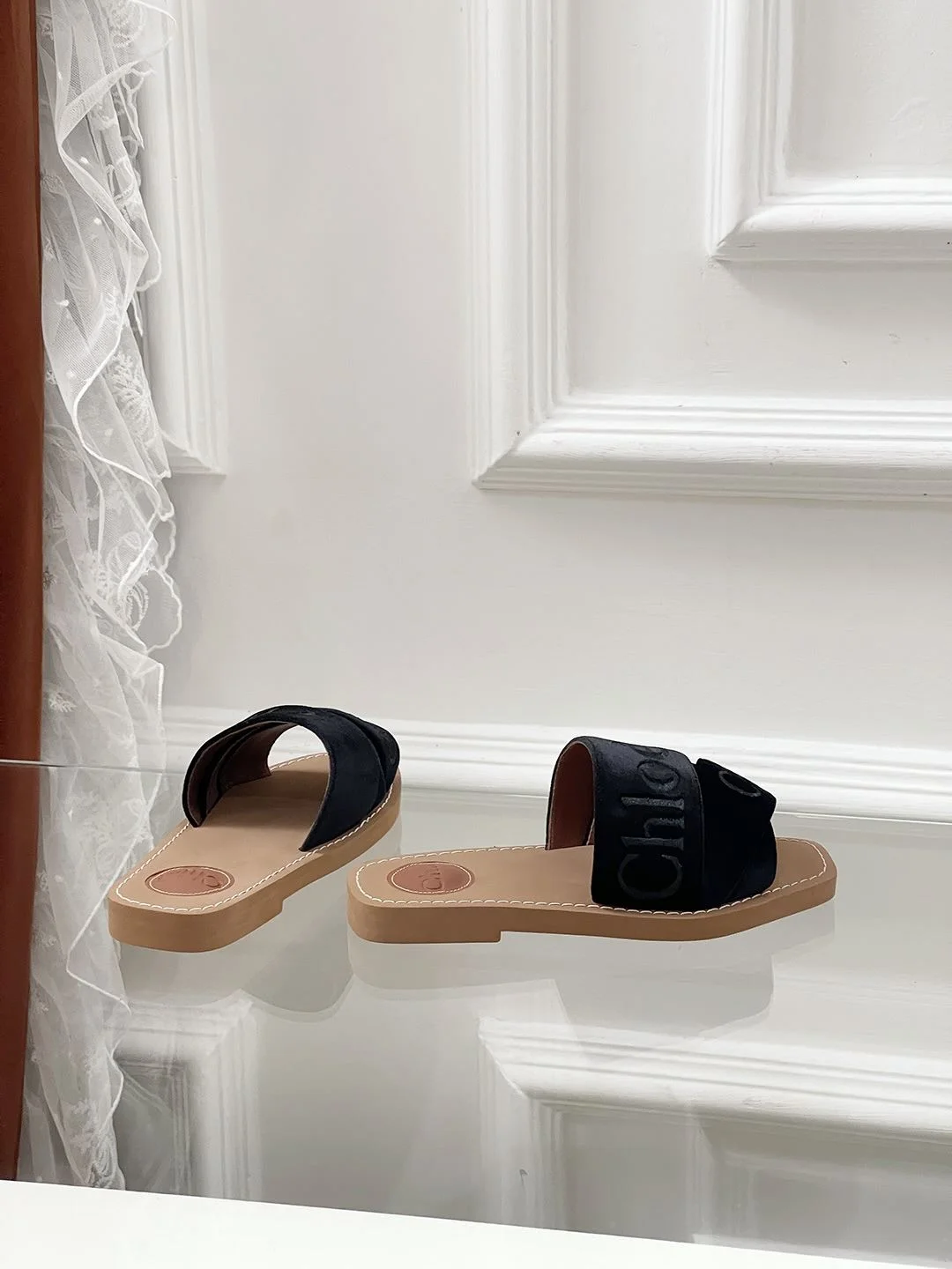 High fidelity Chloe Sandals