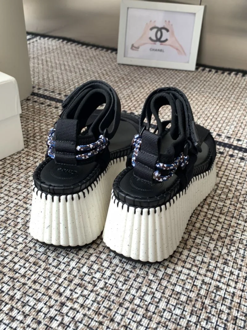 High fidelity Chloe Sandals