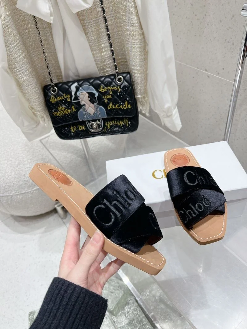 Low-cost Chloe Sandals