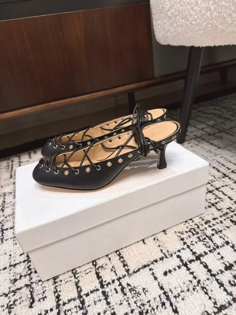 Top match Chloe Sandals