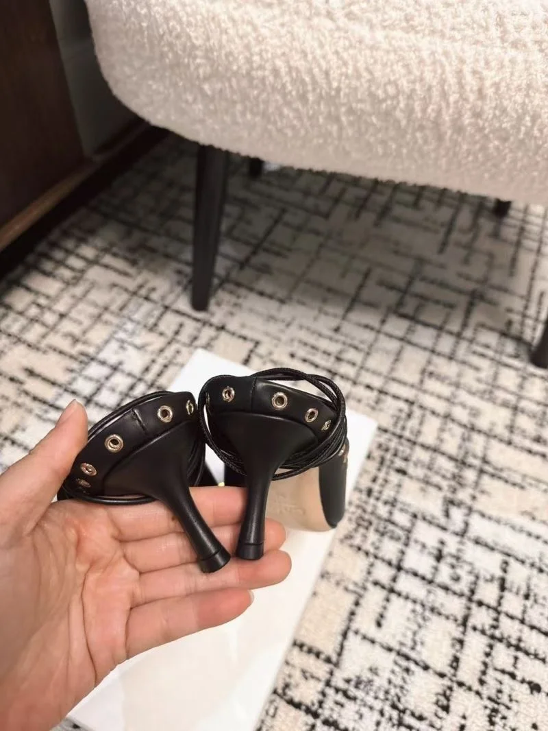 Top match Chloe Sandals