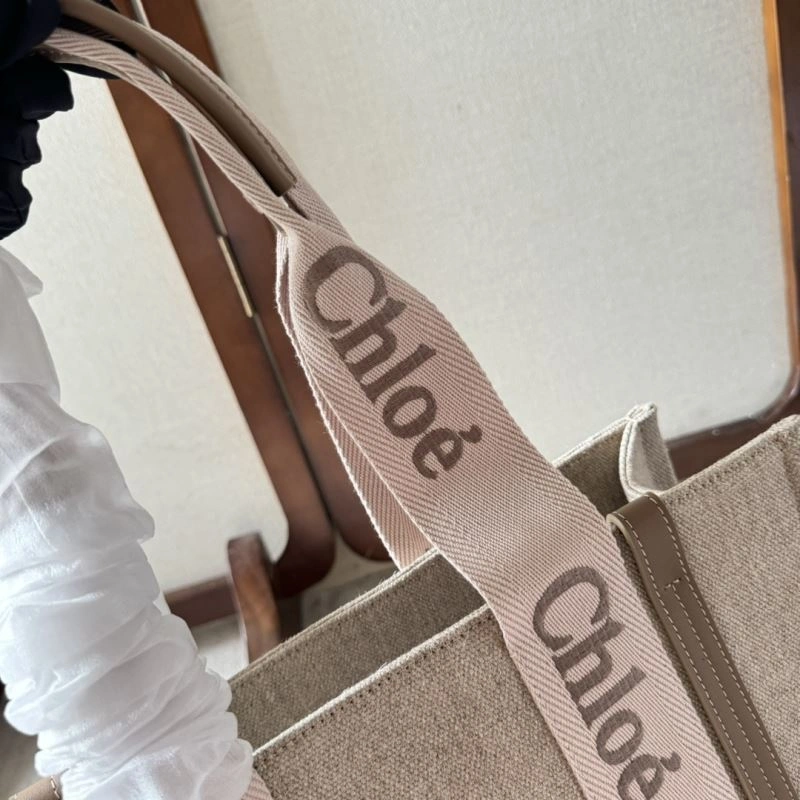 Accurate model Chloe Shopping Bags