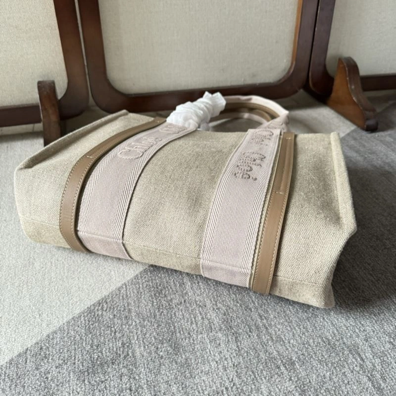 Accurate model Chloe Shopping Bags