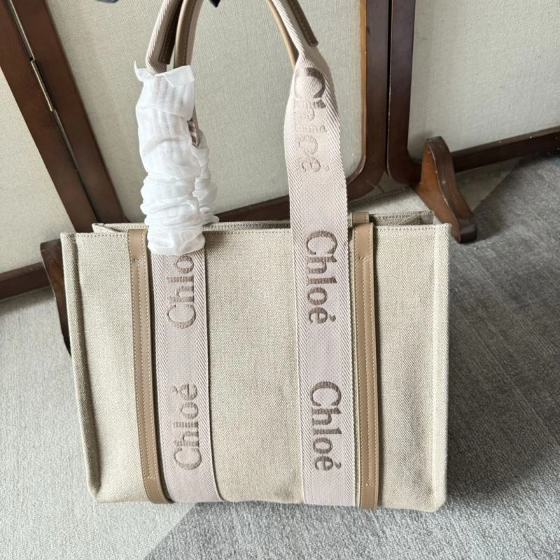 Accurate model Chloe Shopping Bags