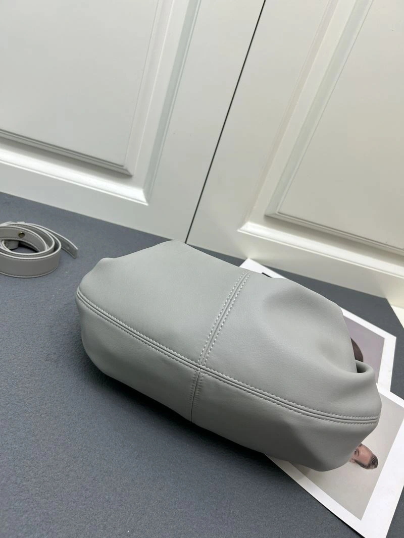 Accurate model Chloe Top Handle Bags