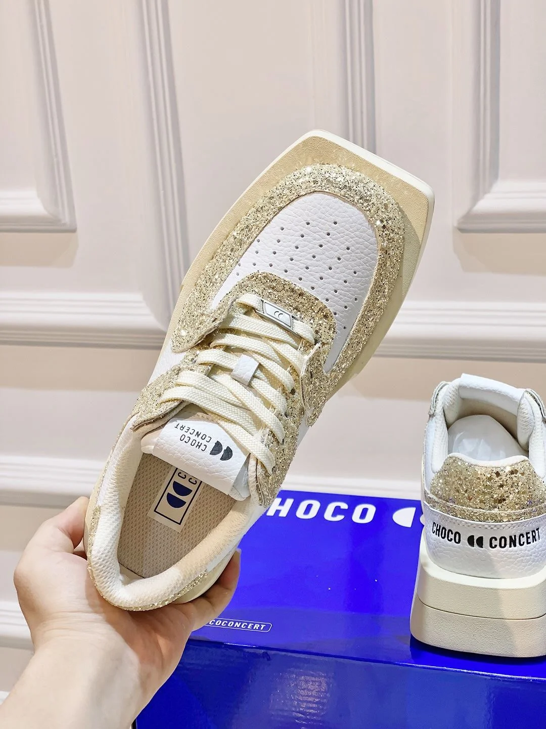 Exact replica Chococoncert Shoes