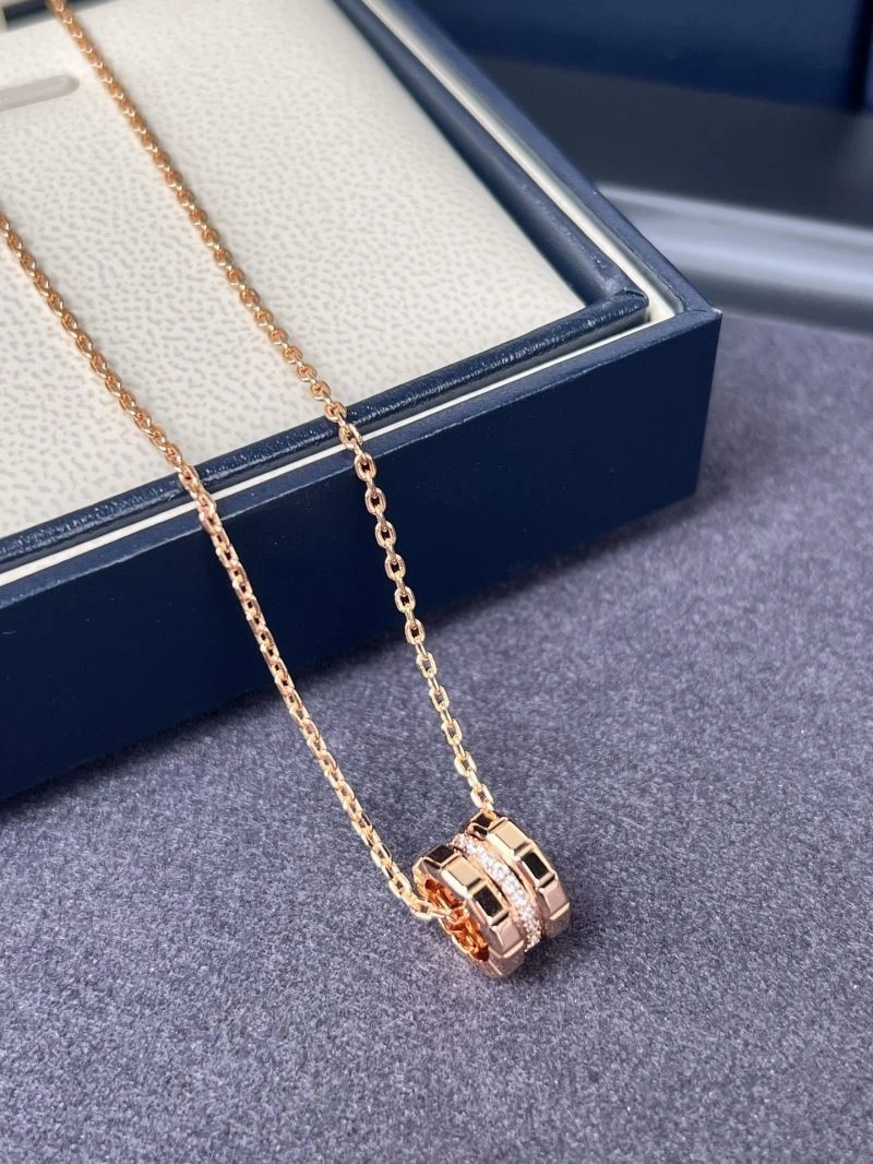 Precise copy Chopard Necklaces