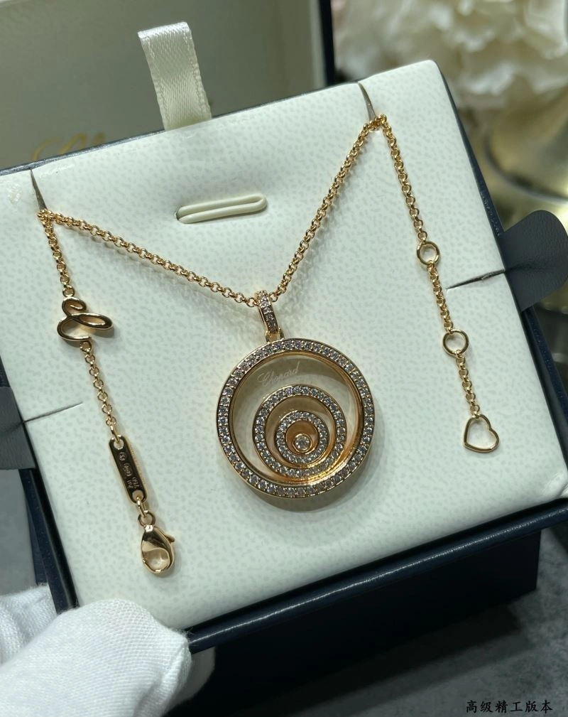 Accurate model Chopard Necklaces