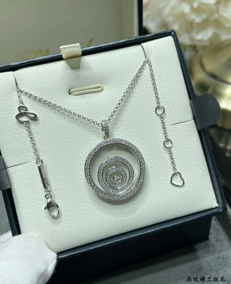 Accurate model Chopard Necklaces