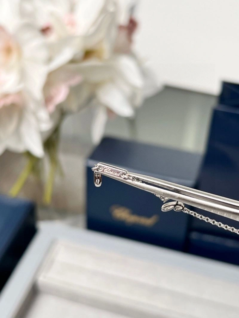 Discounted Chopard Necklaces