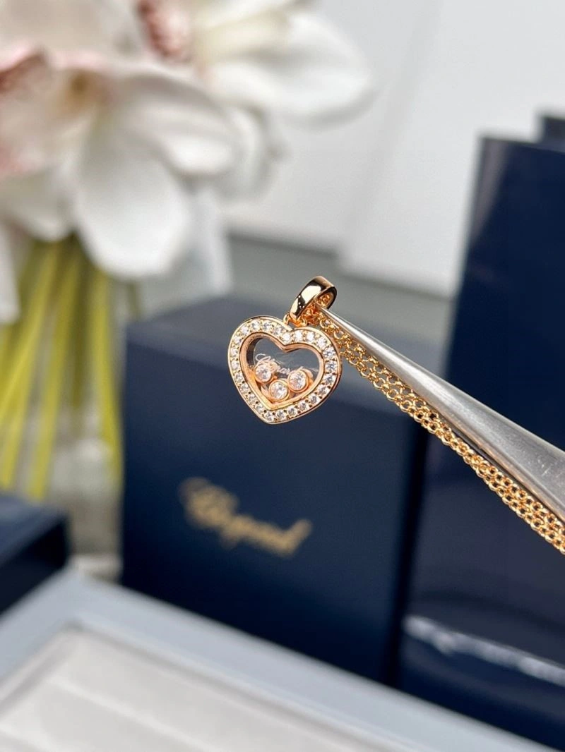 Reasonably priced Chopard Necklaces