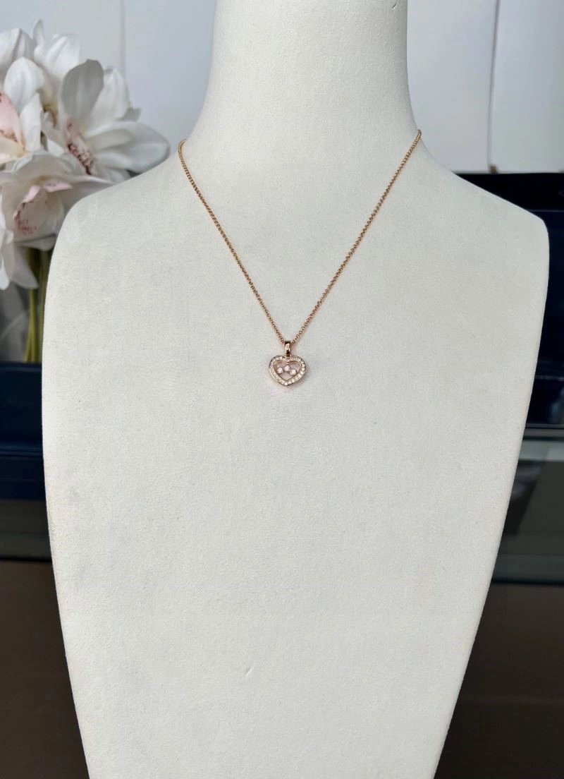 Reasonably priced Chopard Necklaces
