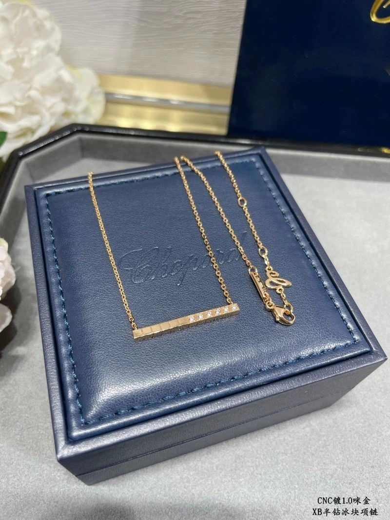 Reasonably priced Chopard Necklaces