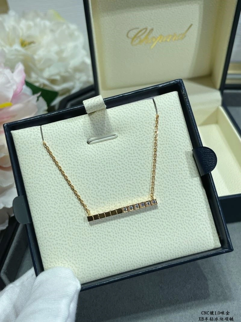 Reasonably priced Chopard Necklaces