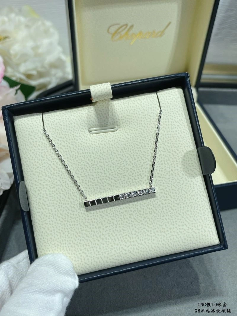 Reasonably priced Chopard Necklaces