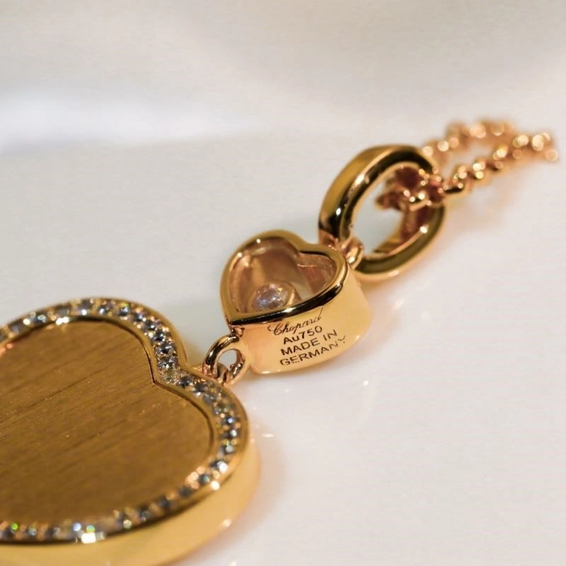 Reasonably priced Chopard Necklaces