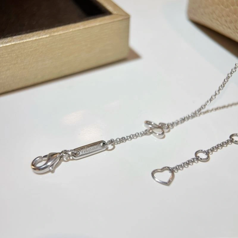 Top mirror Chopard Necklaces