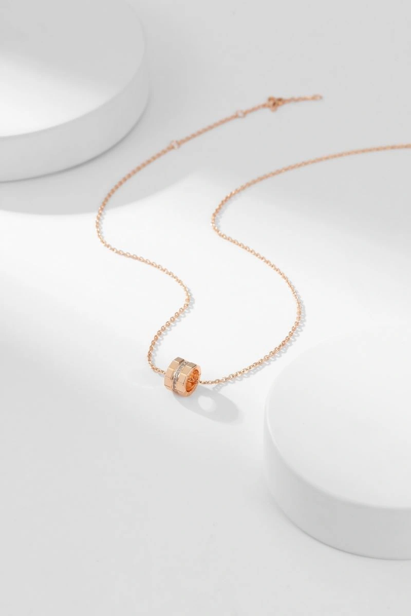 Top match Chopard Necklaces