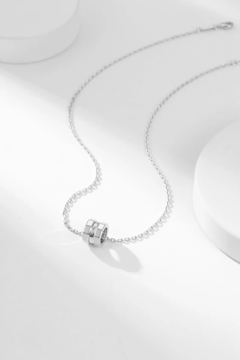 Top mirror Chopard Necklaces